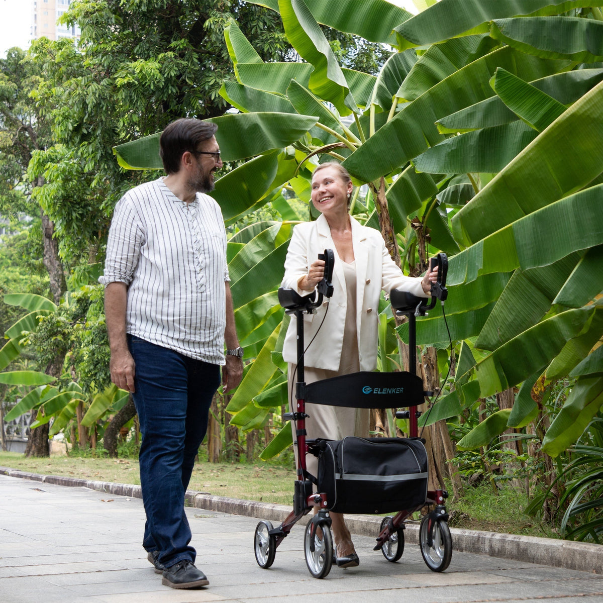 how does a rollator work? – Elenker